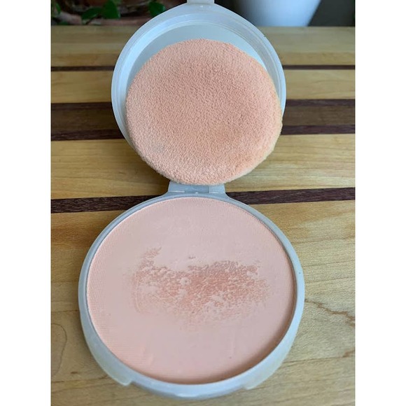 Revlon | Makeup | Vintage Revlon Love Pat Powder Compact | Poshmark
